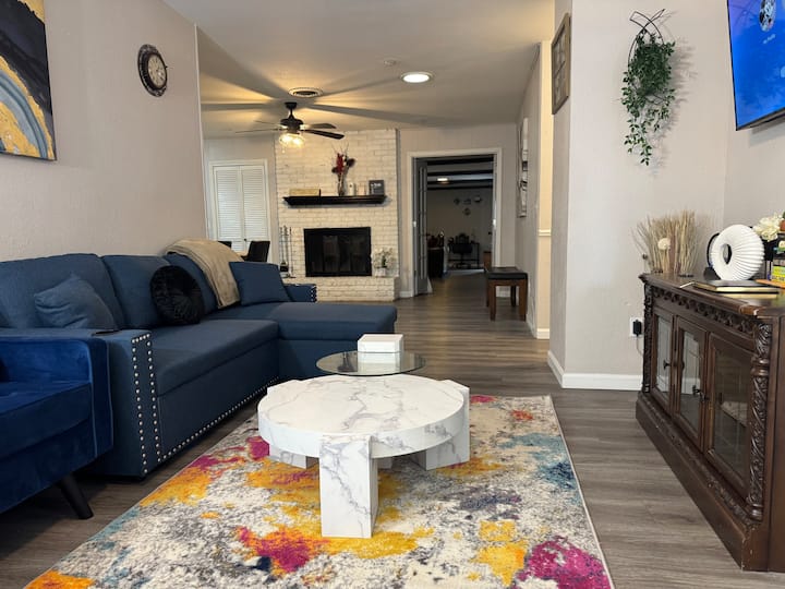 Glorious Spacious Family Rest. - Amarillo, TX