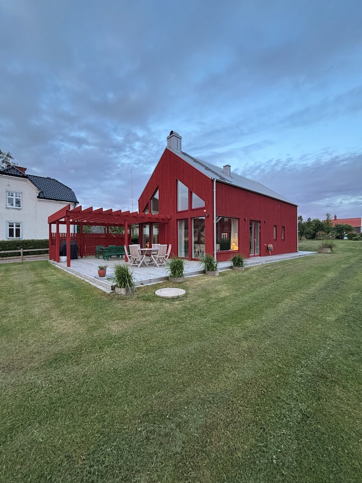 Nybyggt Hus Vid Vättern - Ödeshög