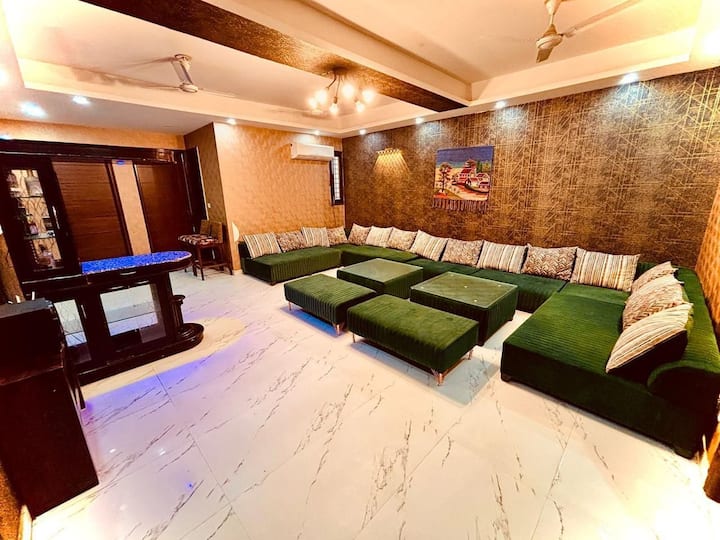 4bhk Independent Royal Villa - Noida