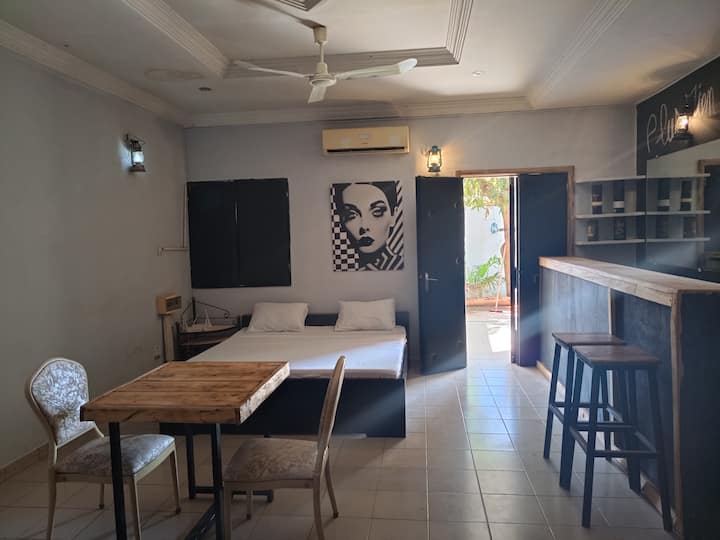 Gde Suite Confort. Clim Sdbain Privée Superprix - Ouagadougou