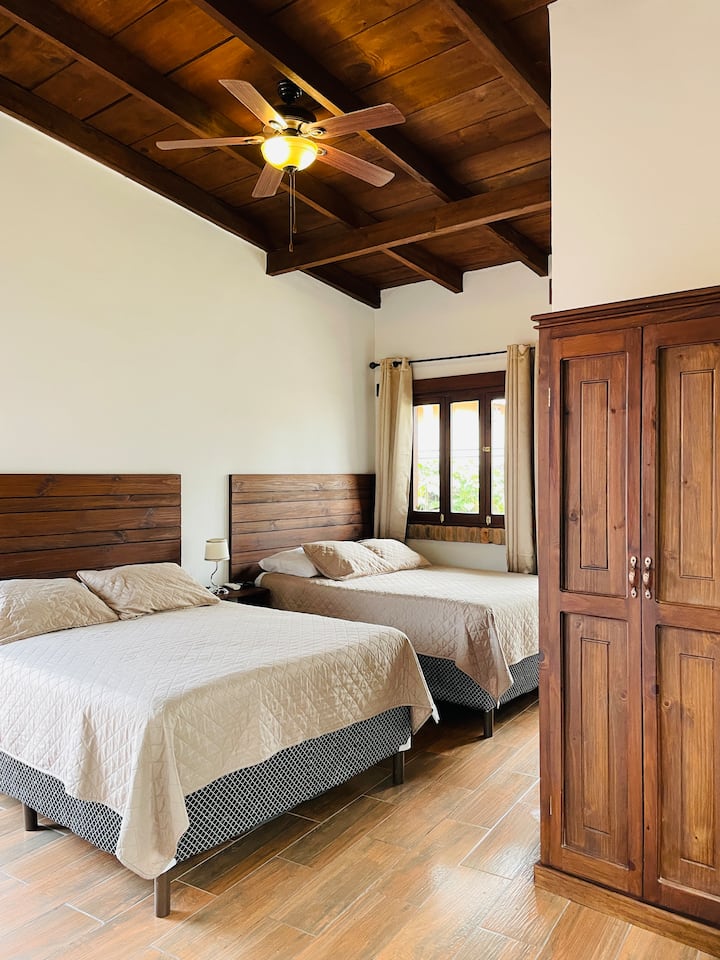 Casa Doña Emilia #1 - Honduras