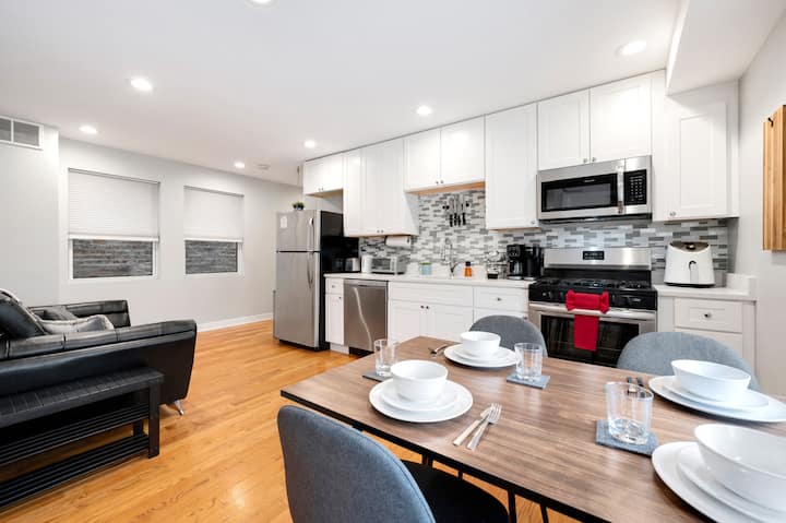 Urban Oasis In Heart Of Chicago - Chicago, IL