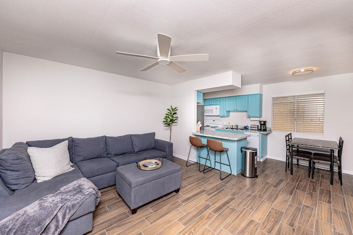Downtown Poolside Condo! - Lake Havasu City, AZ