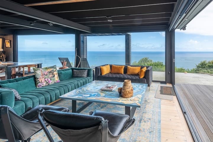 Salt & Sky | Private Ocean Retreat, Ballots Bay - Victoria Bay