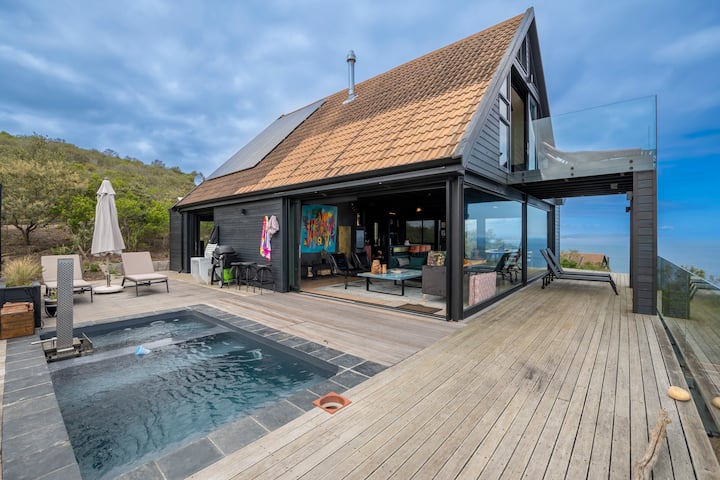 Salt & Sky | Ocean Views, Solar, Aircon, Hottub - Wilderness