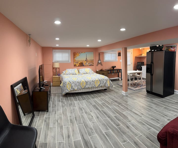 Private Studio Basement W/ Hammock - George Mason University, Fairfax