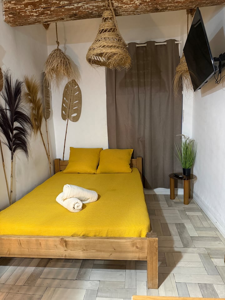 « Le Grenier&nbsp;» Immersion En Plein Cœur De Nimes - Nimes