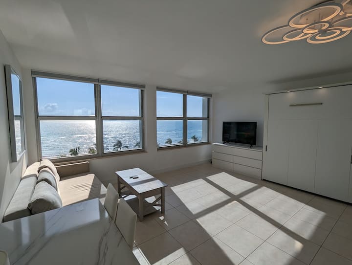 Stunning Oceanfront Beach Condo - Miami Beach, FL