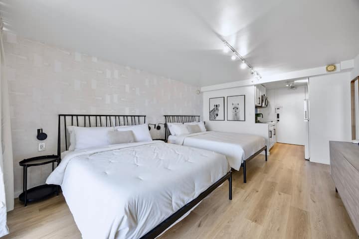 29fl-gorgeous Renovated Studio In Central Waikiki~ - Honolulu