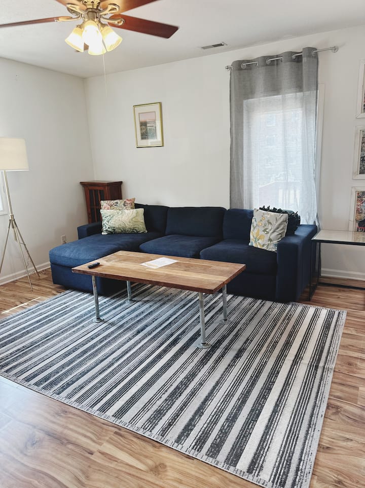 3 Stylish Apts In One Building - Indiana (State)