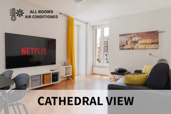 Piazza Duomo Cathedral View - Brescia