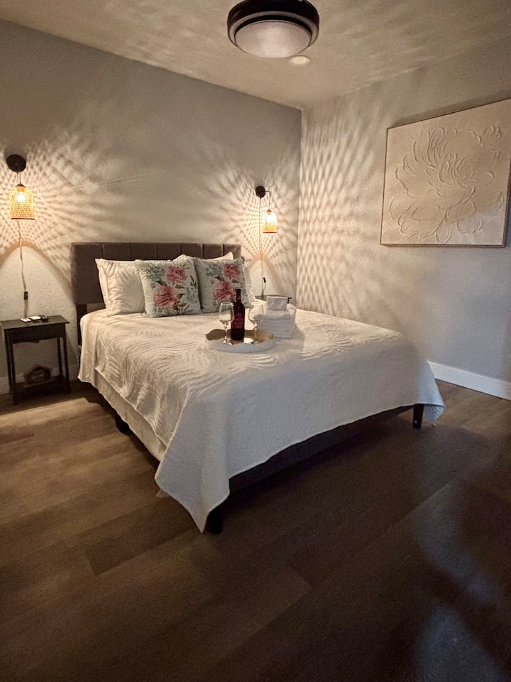 Small Private Apartment In Mariner Blvd - Spring Hill, FL