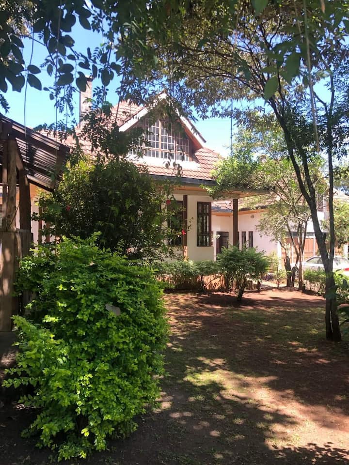 Tina's Rustic Villa- At The Foot Of Ngong Hills 5b - Kenya