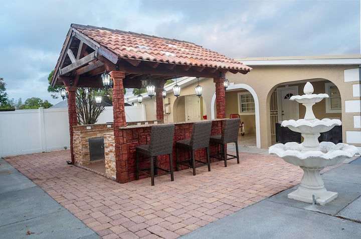 Home Luxury - Tampa, FL