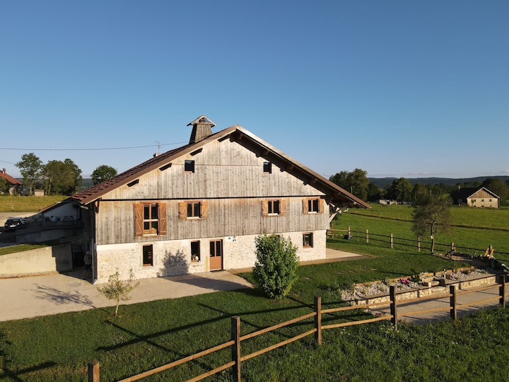 Au Grand Cœur Chaux 
6 Chambres Pour + De Confort - Vaucluse