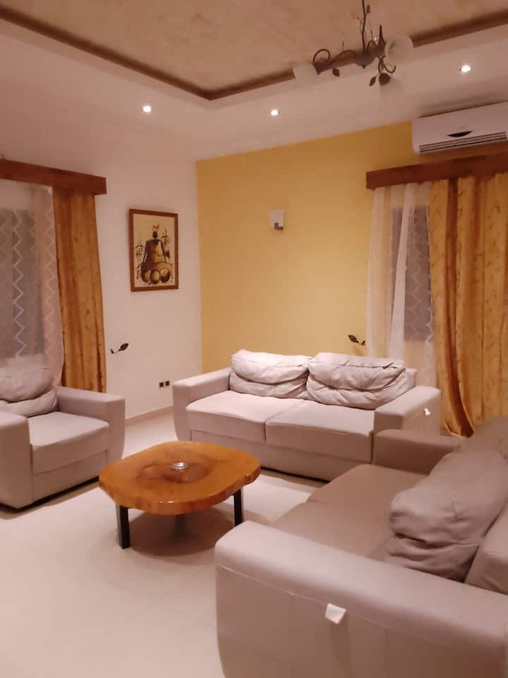 Appart Type F 3 à 300 M De La Mer - Cotonou