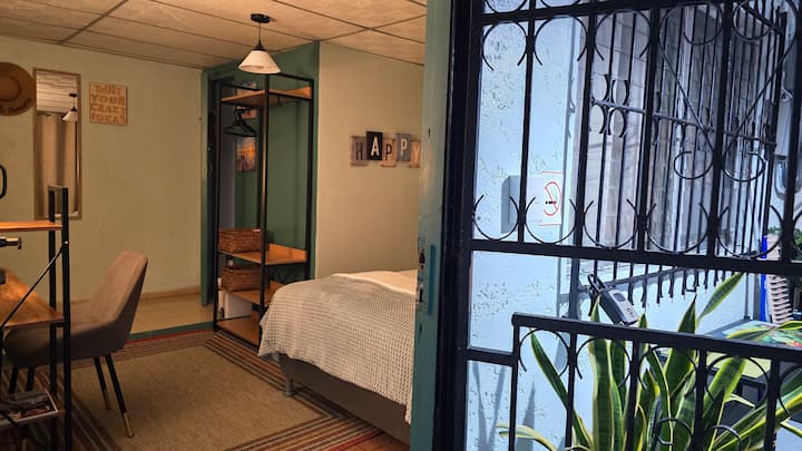 Boho Studio-terraza Privada 
Cerca Aeropuerto - Ciudad de Panamá