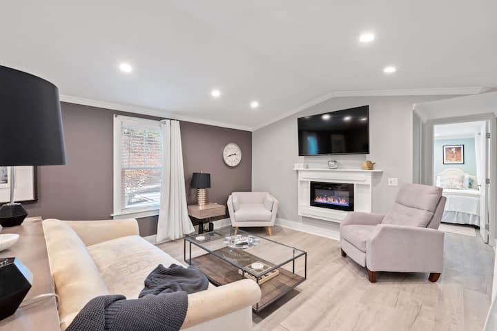 Easy Like Sunday Morning | Sunroom + Game Room - Piedmont, SC