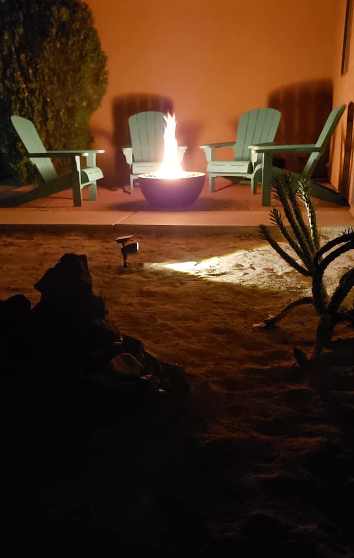 "Mi Casa, Su Casa" - Twentynine Palms, CA