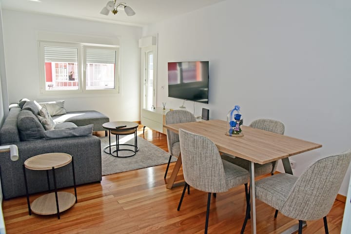 Apartamento Reformado En El Centro - Noia