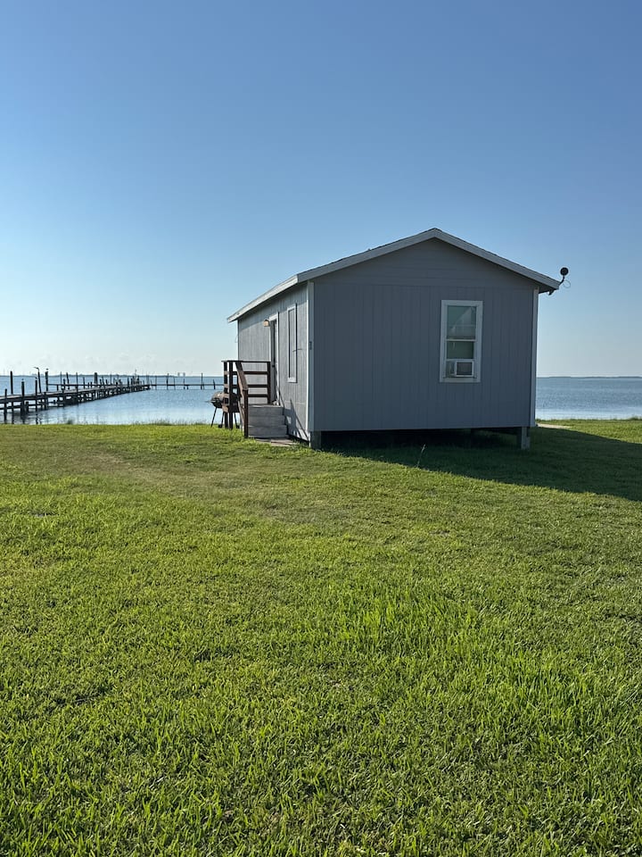 Cabin 1-the Salty Sailor@ Fin & Feather