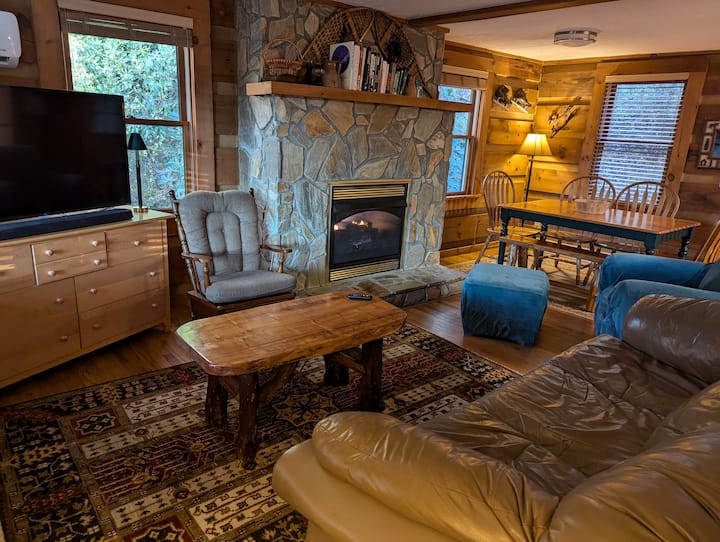 Timber Ridge Cozy Cabin #2 - Blowing Rock, NC