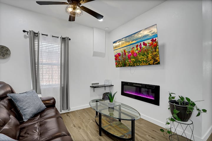 5 Points El Paso: Cozy Central Home - El Paso, TX
