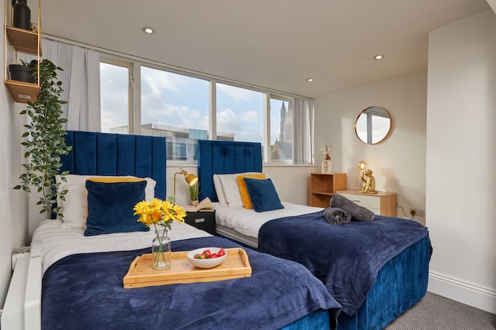 𝐁𝐮𝐬𝐢𝐧𝐞𝐬𝐬 & 𝐅𝐚𝐦𝐢𝐥𝐲 𝐒𝐭𝐚𝐲𝐬 - Sleeps 3 W Parking! - Leeds