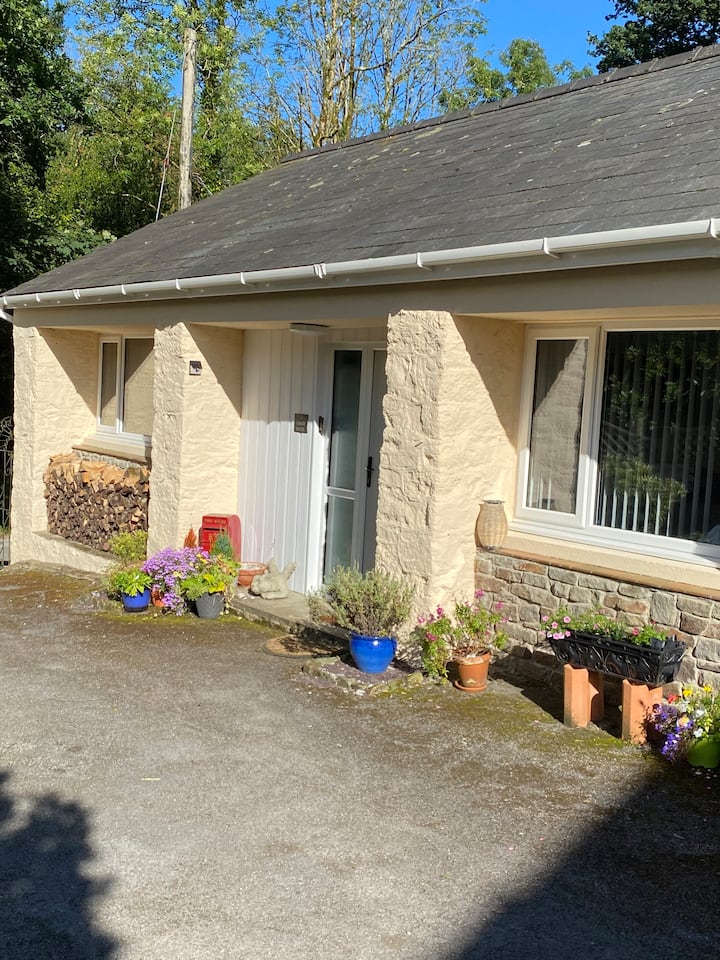 Beautiful Renovated Former Coach House - Llandeilo