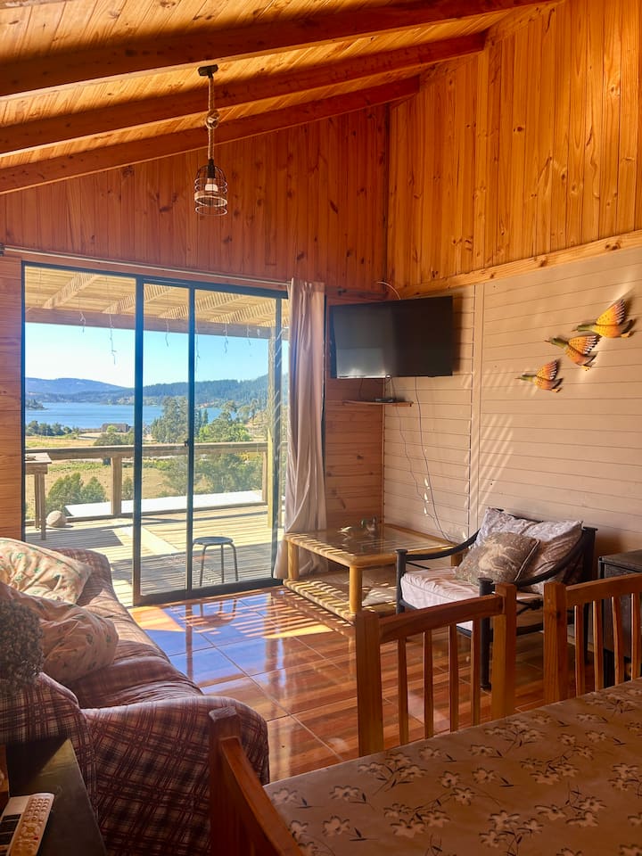 Cabaña En Lago Vichuquén Con Piscina - Vichuquen