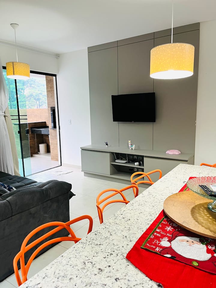 Apto Térreo Com Ar E Churrasqueira A 70m Do Mar - Itapoá