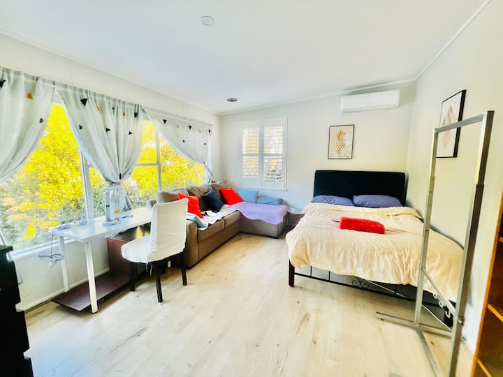 Comfy Double+double Sofabed Bedroom In Leafy House - Parramatta