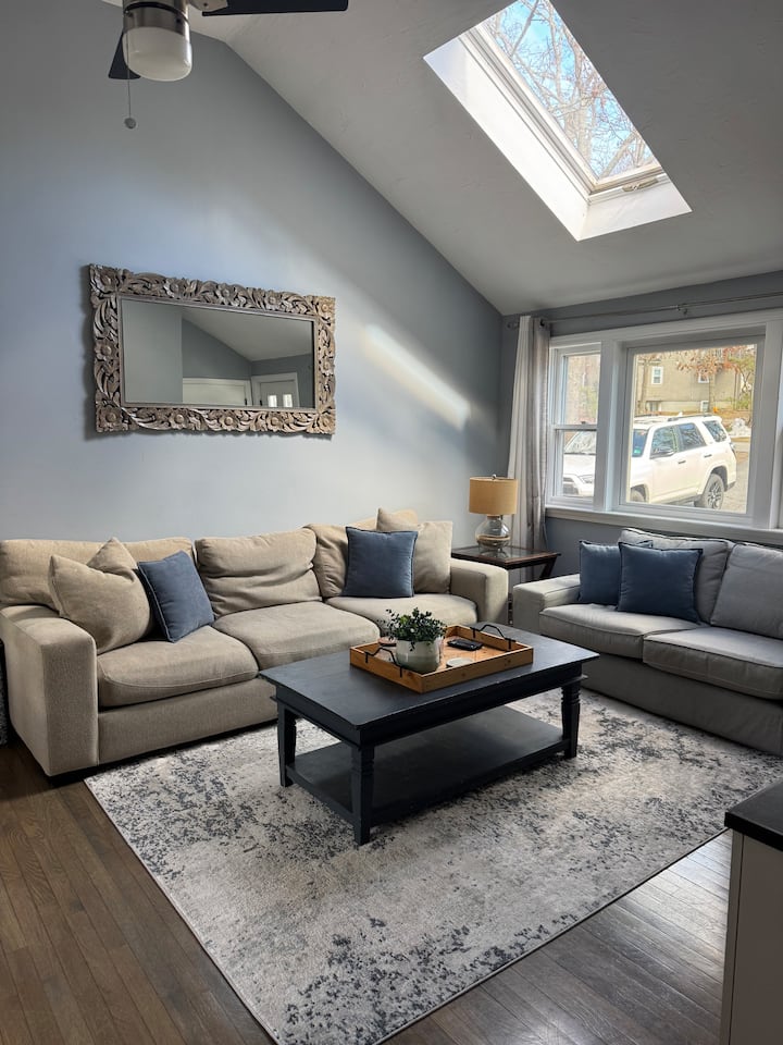Cozy Cape Cod Getaway - Mashpee, MA