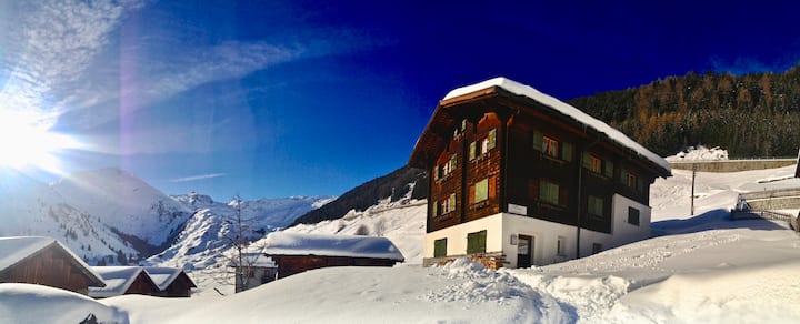Charmante Unterkunft Im Herzen Der Schweizer Alpen - Andermatt