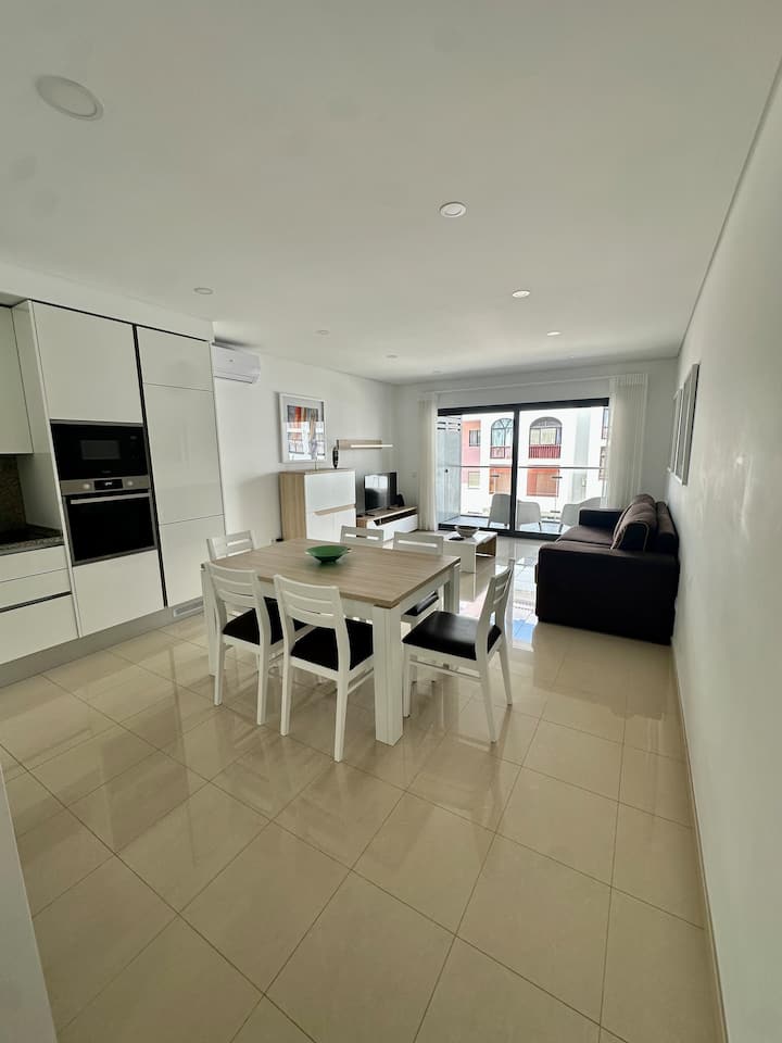 Apartamento Novo A 100 Metros Da Praia/2 Quartos - Quarteira