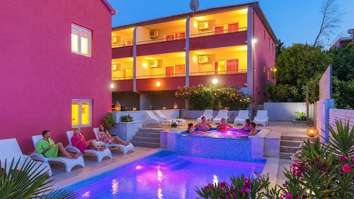 Apartments Stina Apartment A1 / 4+1 - Seget Vranjica