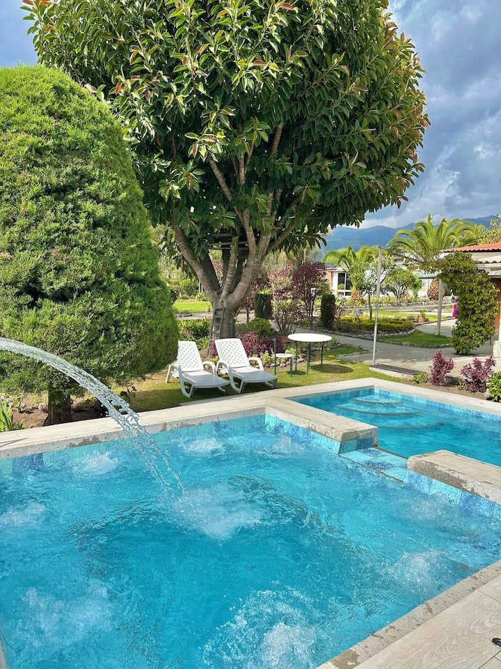 Quinta Con Piscina Caliente, Reuniones Y Fiestas - Quito