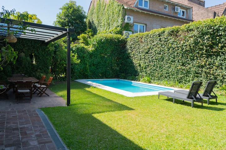 Casa En San Isidro, La Horqueta - Argentina