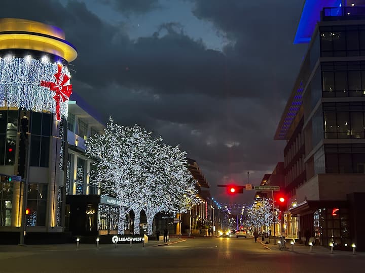 Magnificent Legacy West Apartment - Frisco, TX
