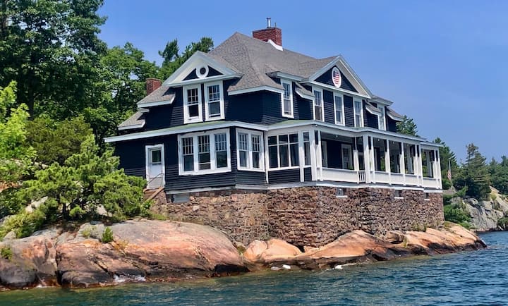 The Bluffs At Bluff Island - Gananoque