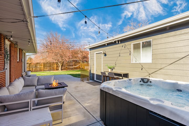 Hottub, Backyard Oasis, Gameroom, Near Den/boulder - Arvada, CO