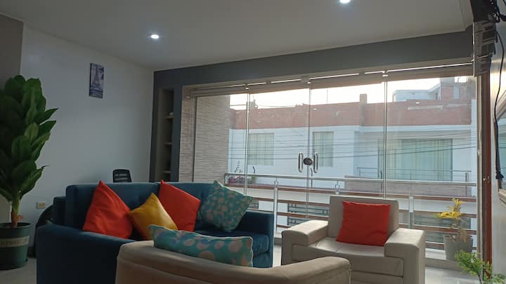 Estadía Palmira, Moderno Depa.  Con 4 Habitaciones - Chiclayo