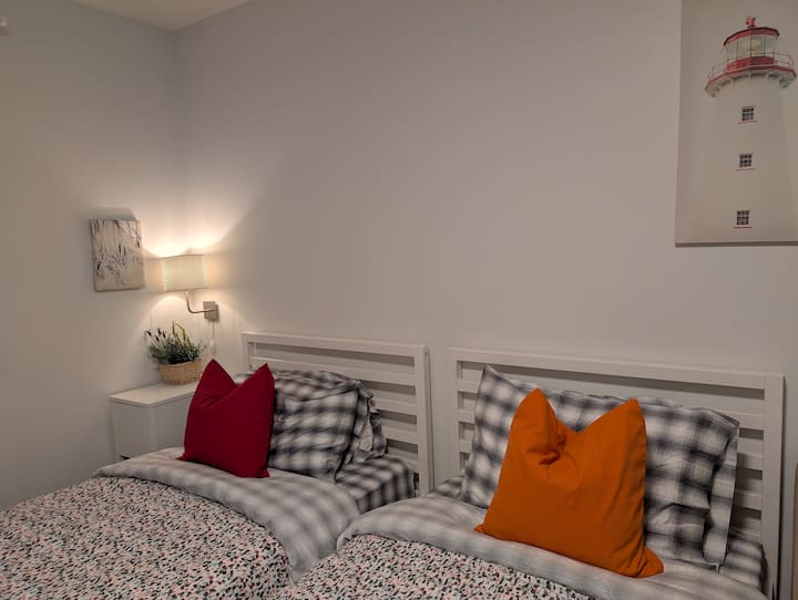 Stellar Hotel Style Suite - Vancouver