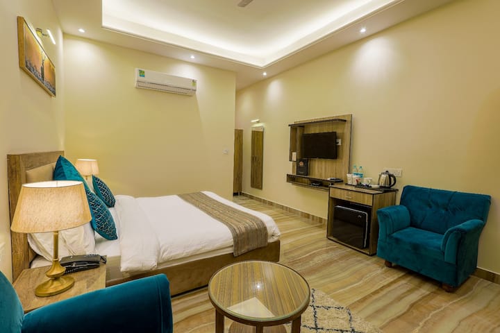 Farmhouse Jungle Living In Jimcorbett - Jim Corbett National Park