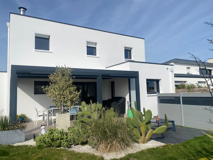 Maison /4 Lits 160/ Spa  / Week Dispo / - Vannes