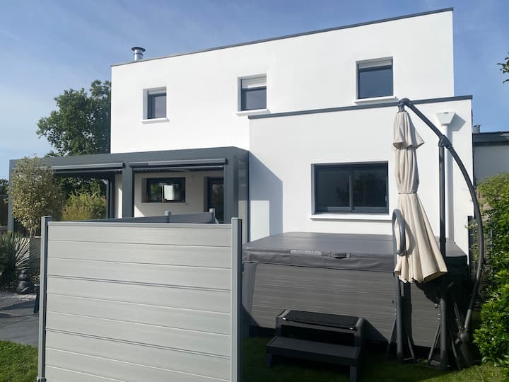 Maison /4 Lits 160/ Spa  / Week Dispo / - Vannes