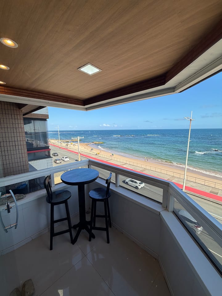 Apartamento Em Salvador Com Vista Mar E Garagem - Salvador