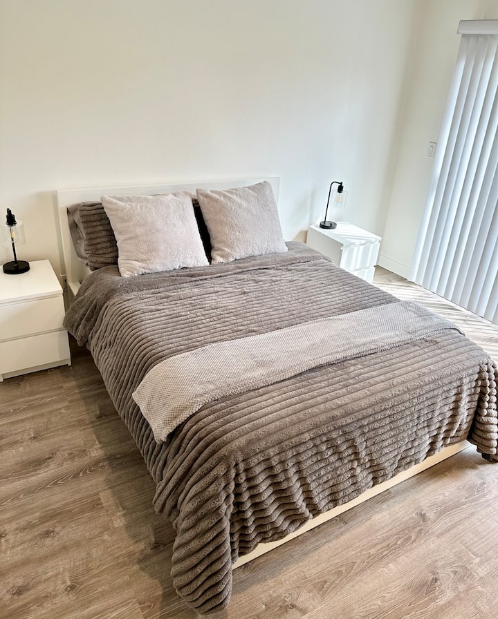 *New* Westwood 2 Bdrm Near Ucla - Santa Mónica, CA