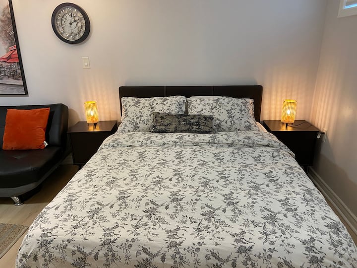 Comfy Studio Basement Suite - Vaughan