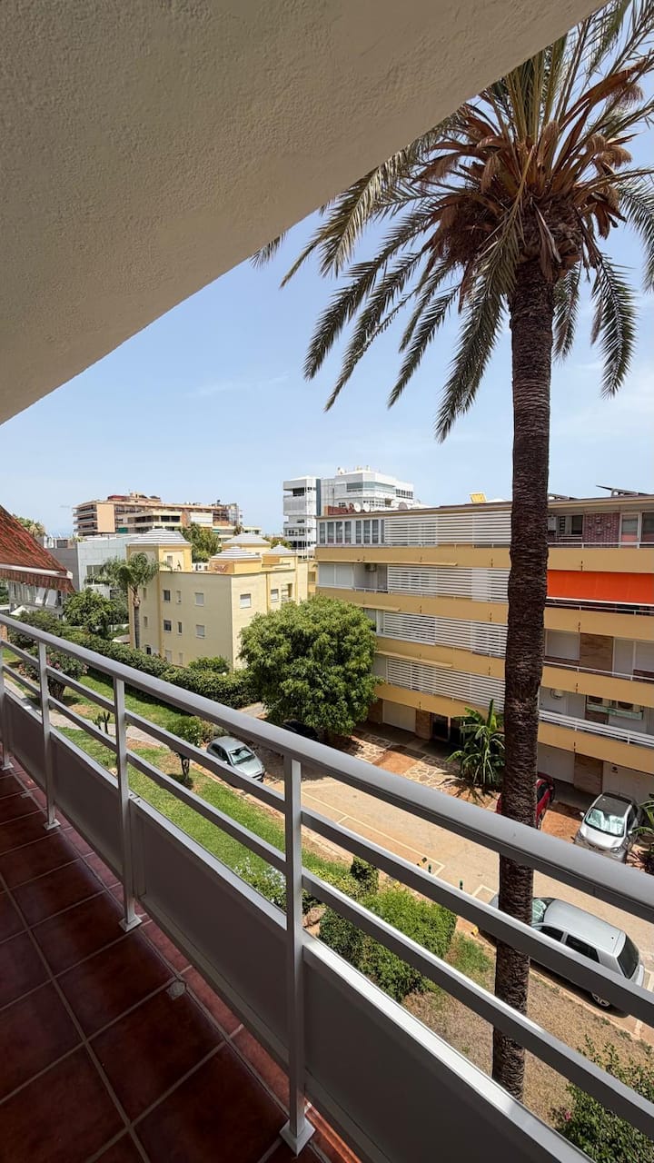 Eurosun Beach Apartment. Terraza, La Playa A 150 M - Torremolinos